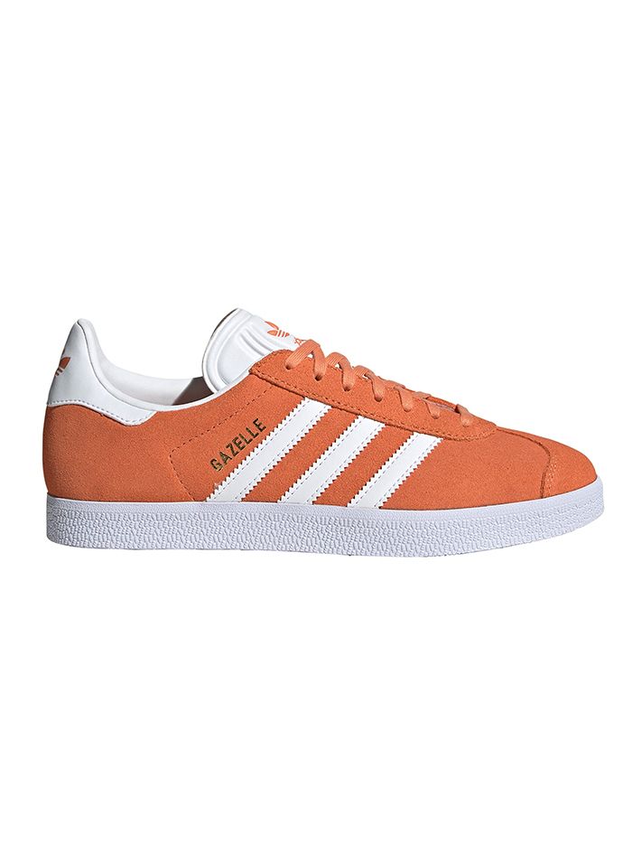 The Colorful-Sneaker Trend Is Already Defining 2023 | Who What Wear