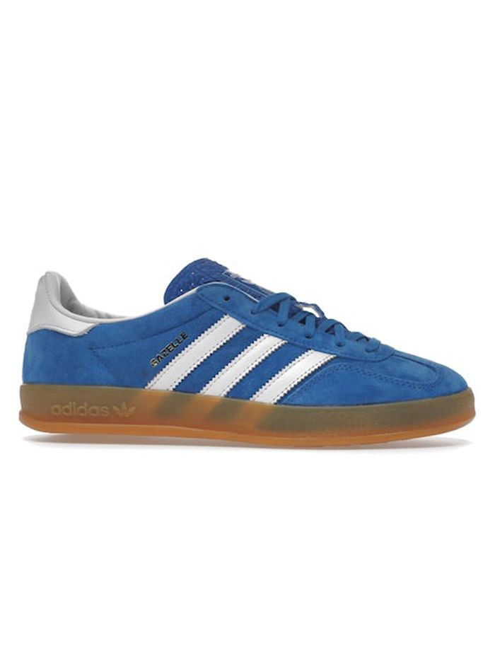 The Colorful-Sneaker Trend Is Already Defining 2025 | Who What Wear