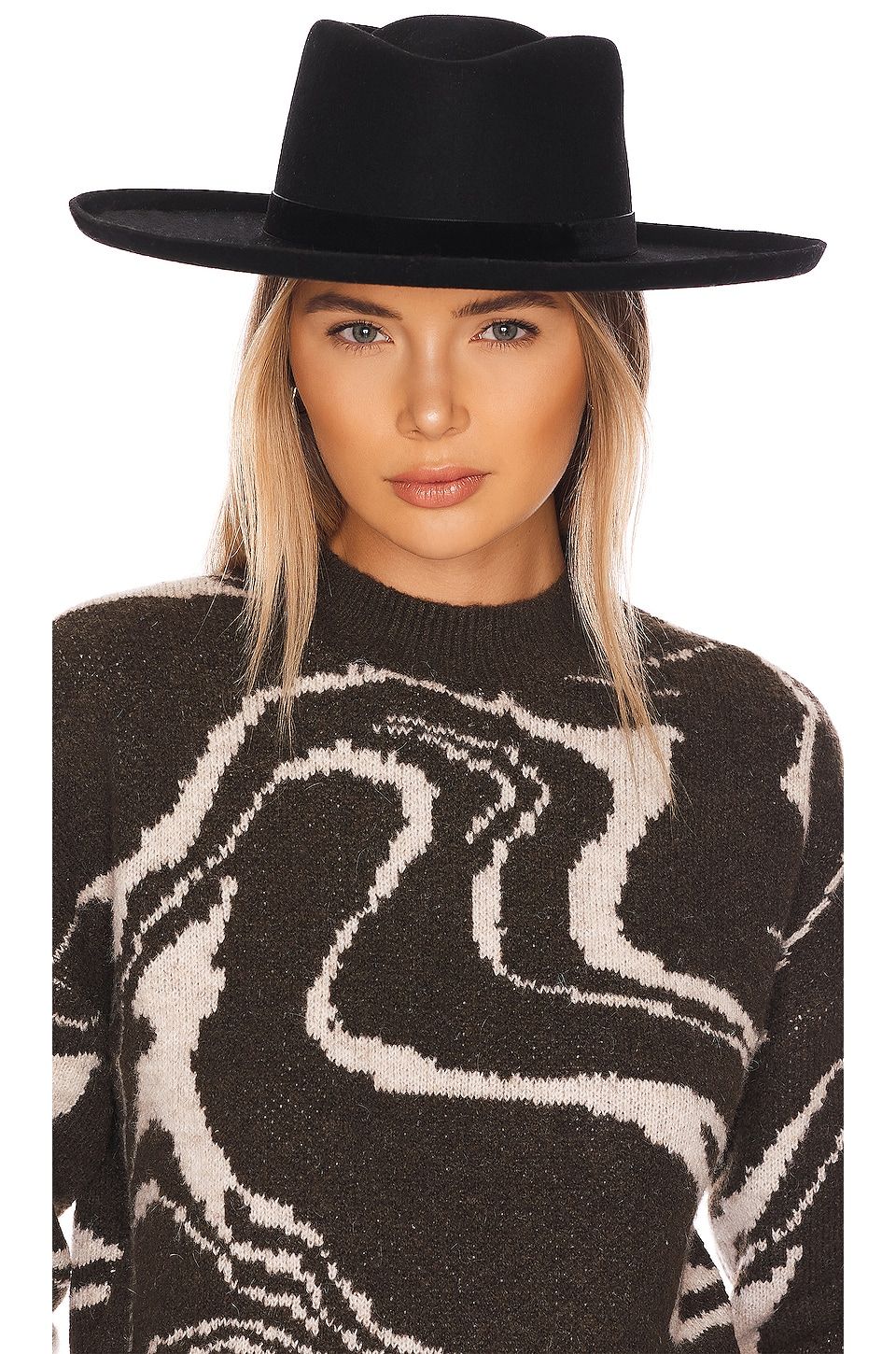 These Stylish Outfits Have Major Capricorn Energy—6 I Love | Who What Wear