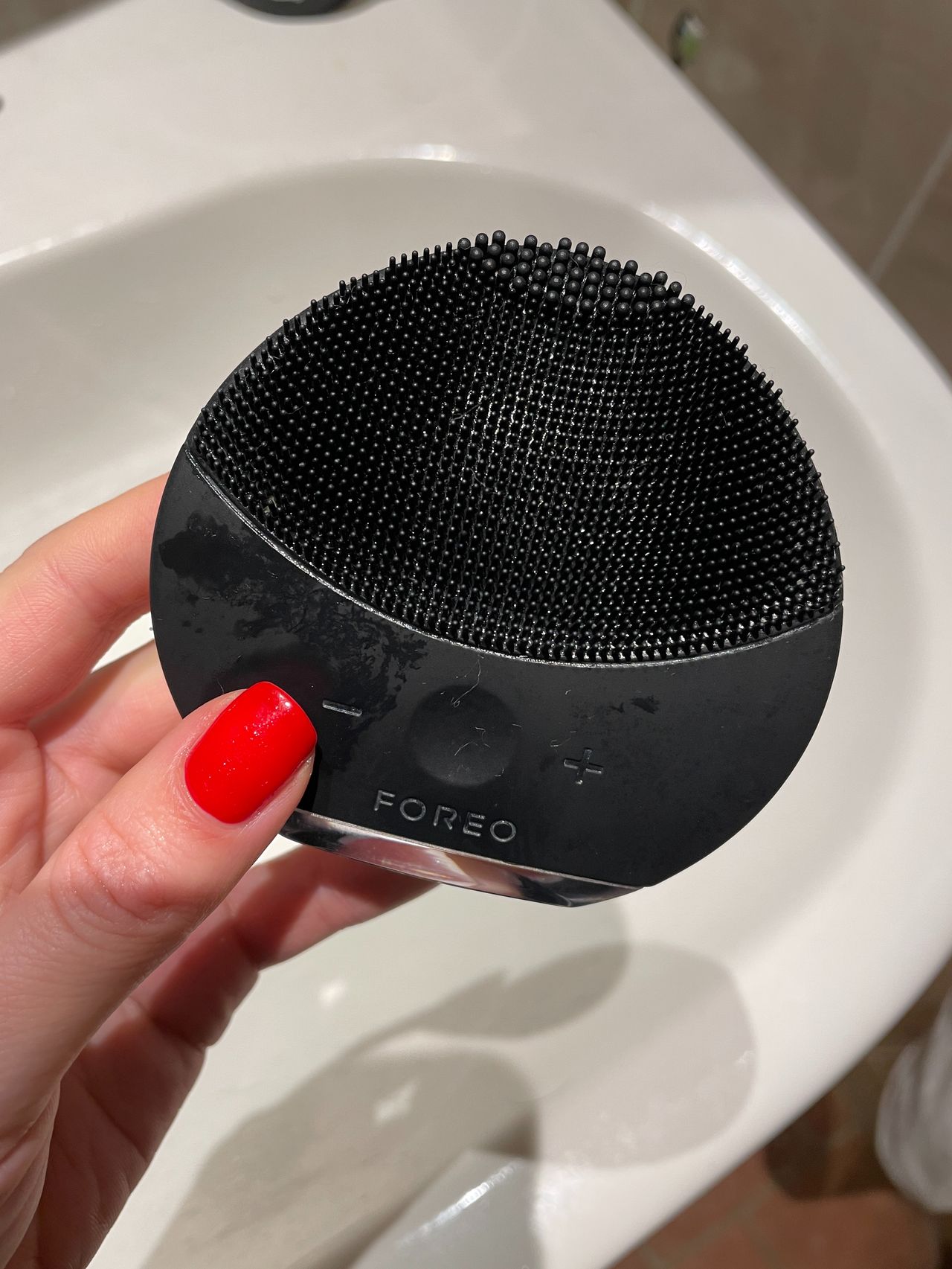 11 Best Foreo Devices, Reviewed By an Editor | Who What Wear