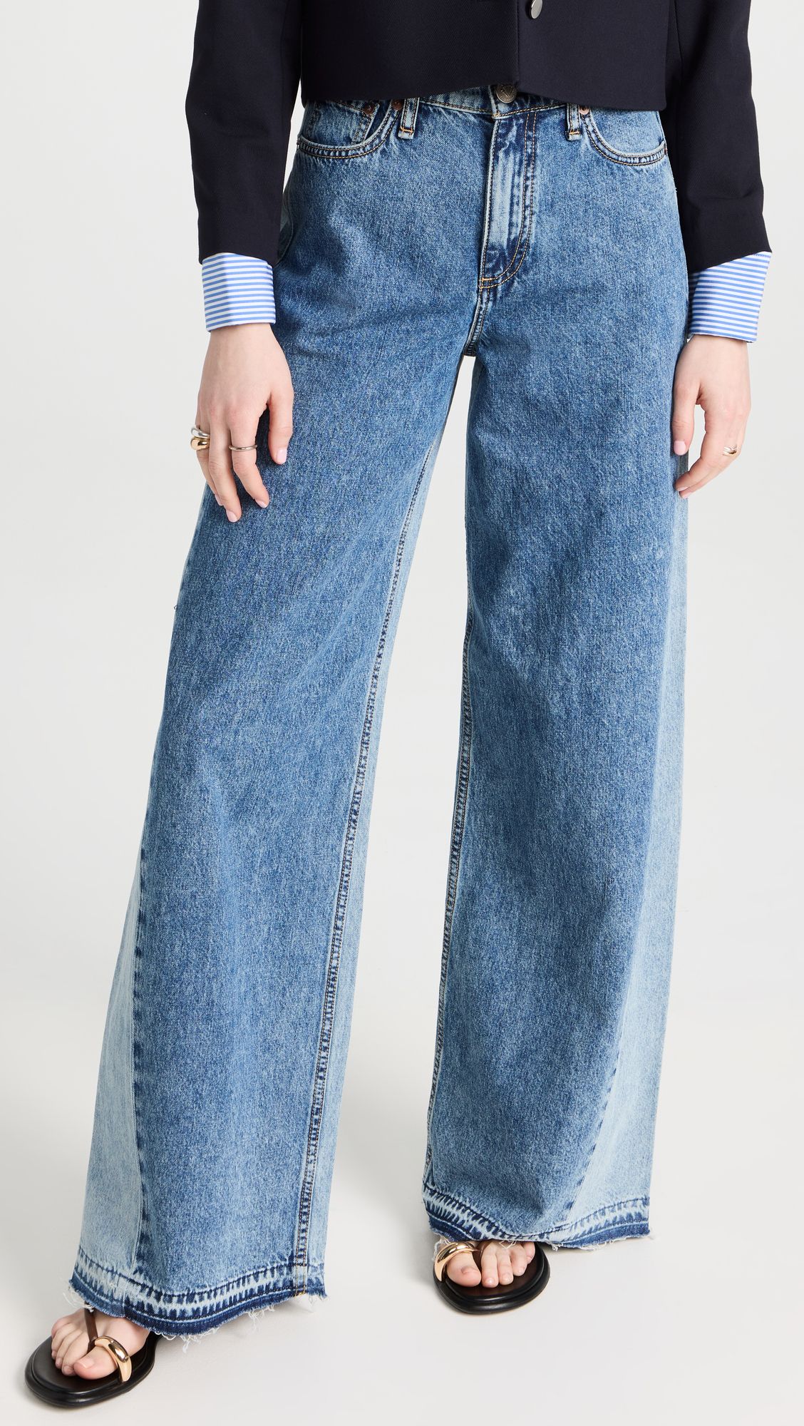 12 Celebrity Baggy-Jeans Outfit Ideas | Who What Wear