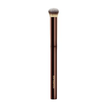 The 10 Best Concealer Brushes, According to Makeup Artists | Who What Wear