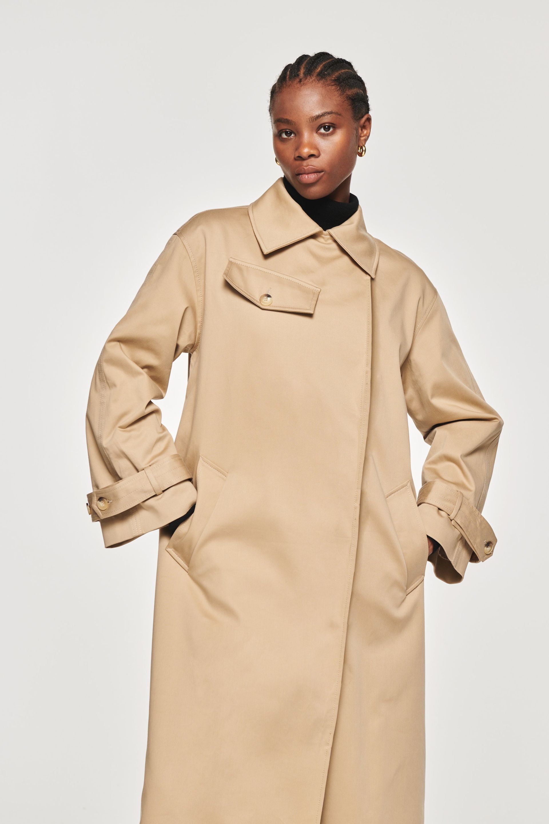 6 Trench-Coat-and-Loafer Outfits I'll Live In This Spring | Who What ...