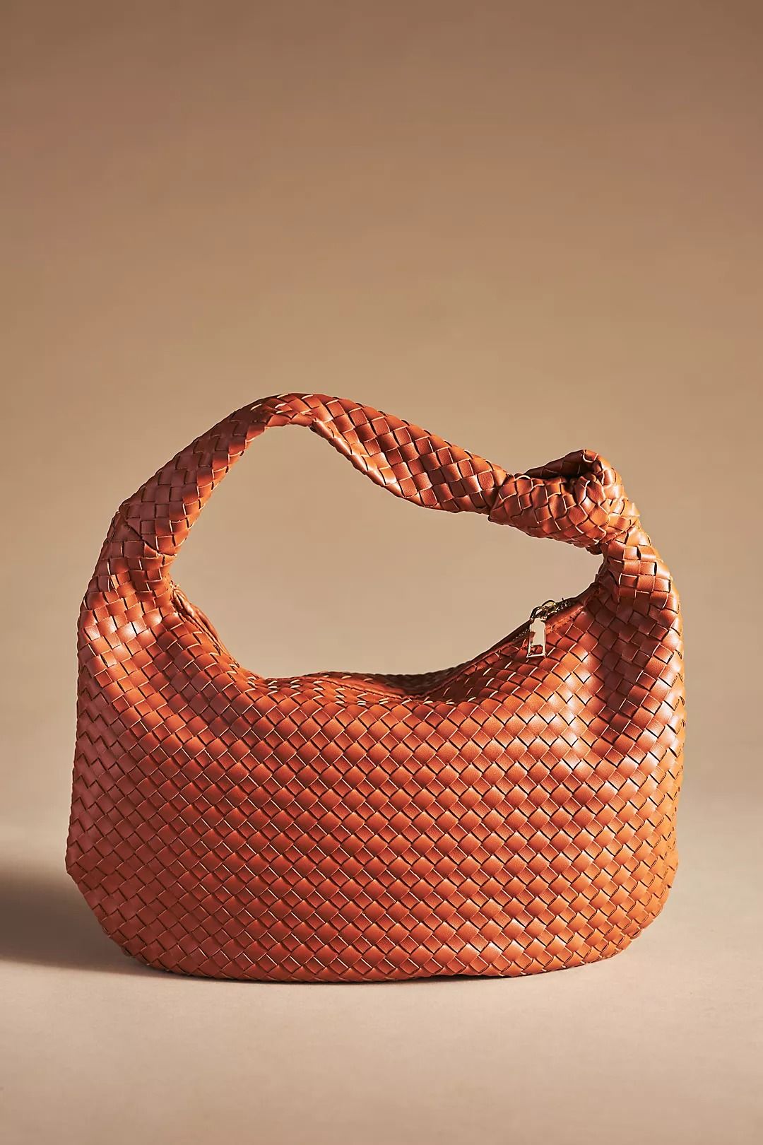 6 Street Style Handbag Trends to Note From Fashion Week | Who What Wear