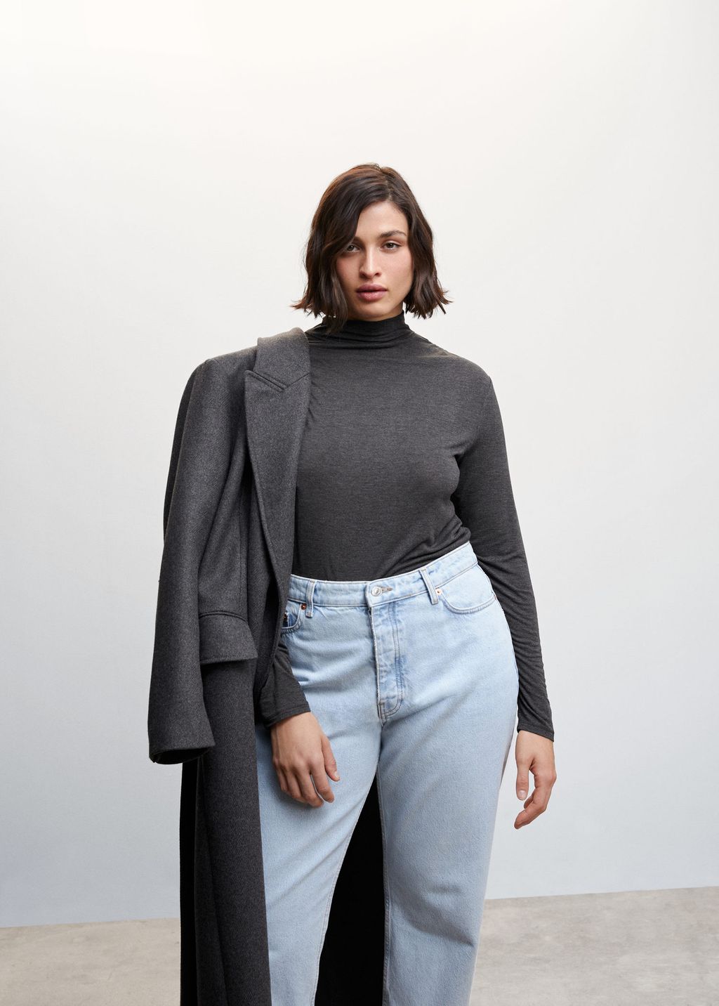 Fashion Editors Swear By These 14 Easy, Chic Styling Hacks | Who What Wear