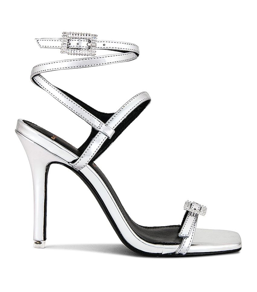 How to Wear Metallic Shoes Like an It-Girl | Who What Wear