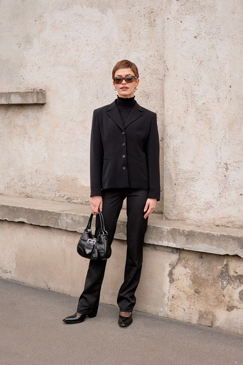 17 Anti-Trend Street Style Outfits From the F/W 23 Season | Who What Wear