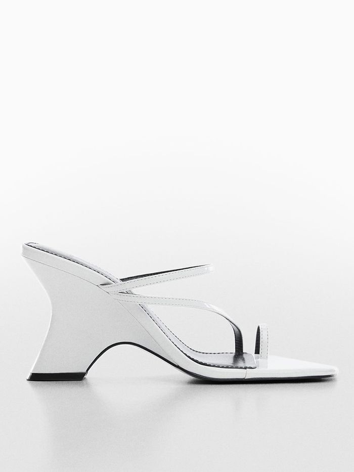 These Are the 5 Biggest Sandal Trends of 2023 | Who What Wear