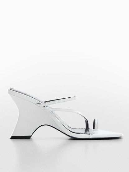 These Are the 5 Biggest Sandal Trends of 2023 | Who What Wear