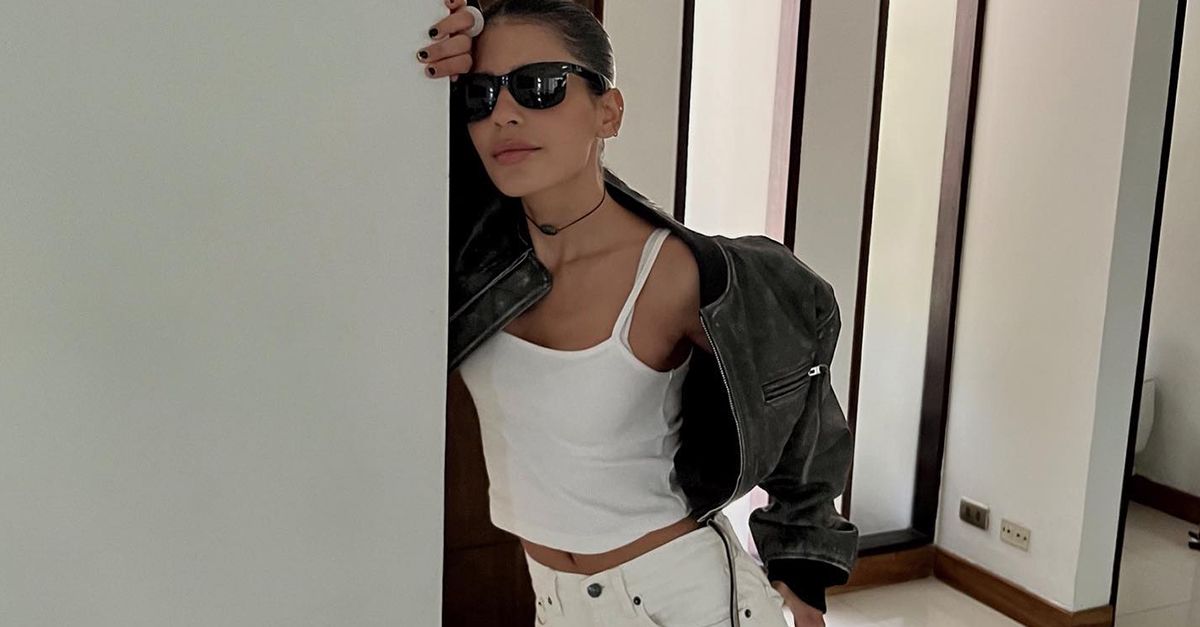 5 Cool Spring Outfits That Feature a Tank Top and Jeans | Who What Wear