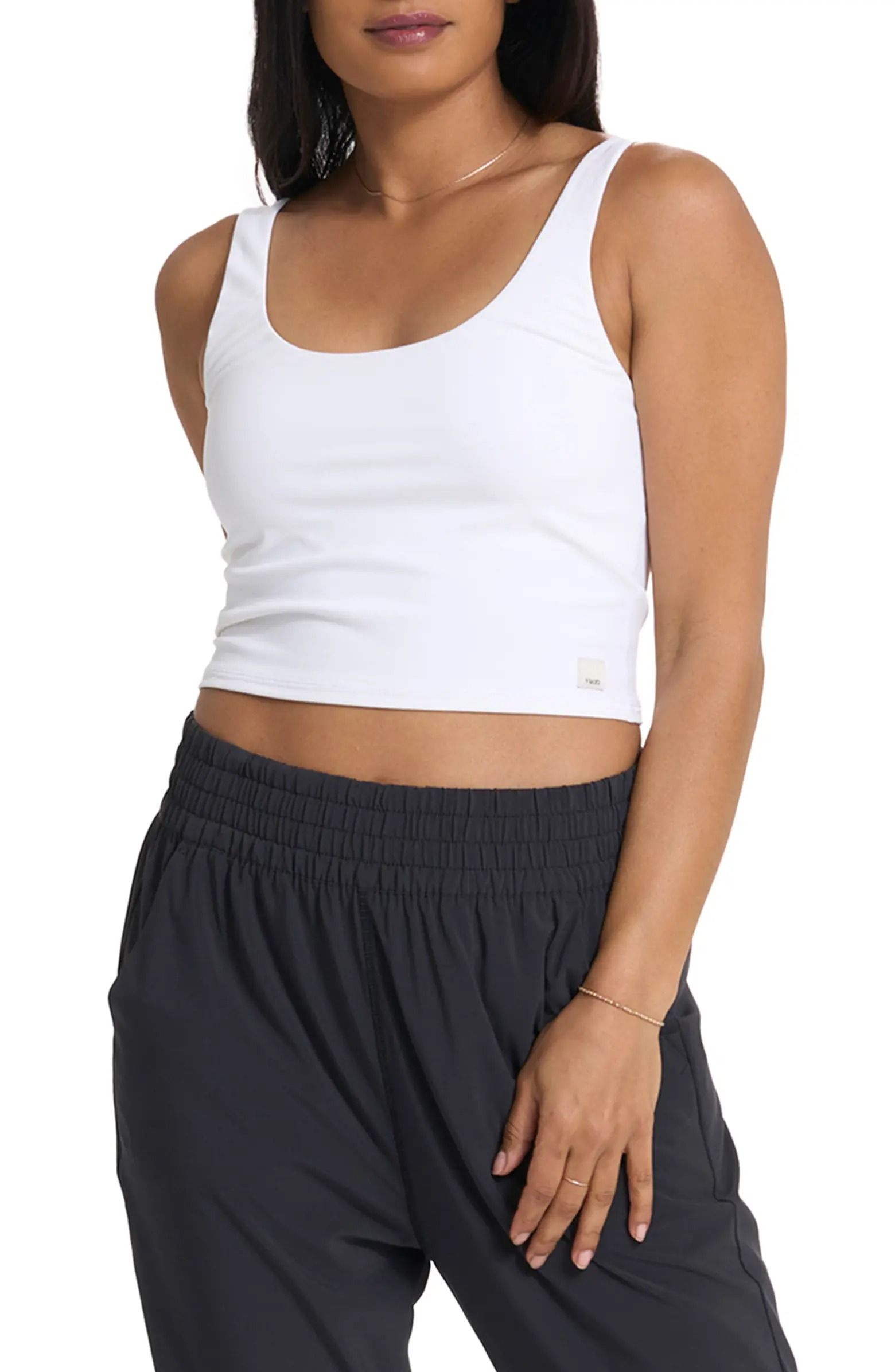 5 Cool Spring Outfits That Feature a Tank Top and Jeans | Who What Wear