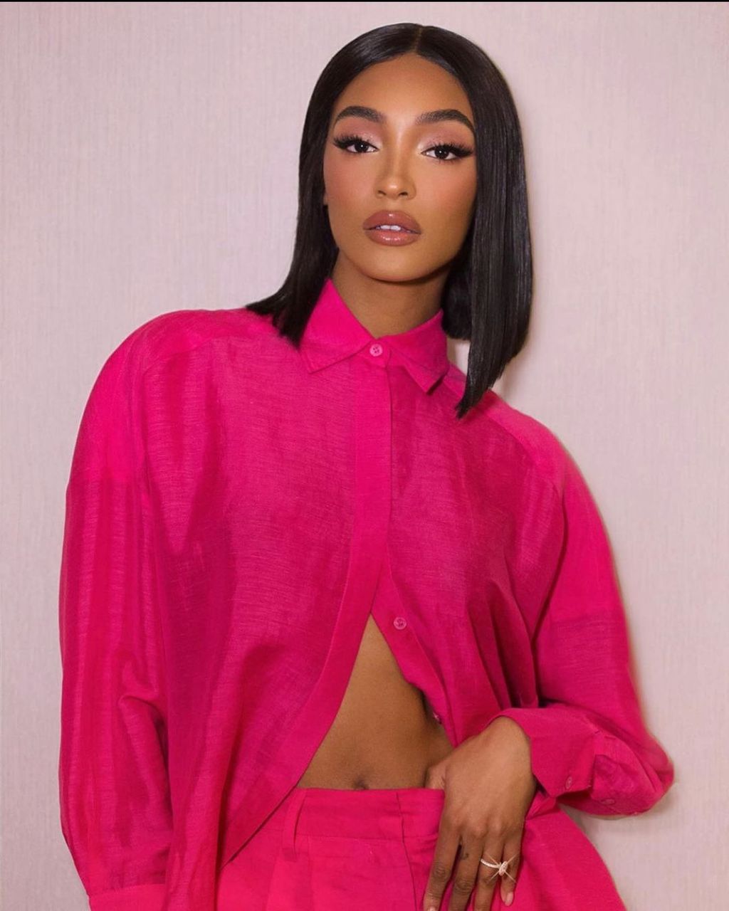 Graduated Bobs Are Making a Comeback—Here's the Proof | Who What Wear