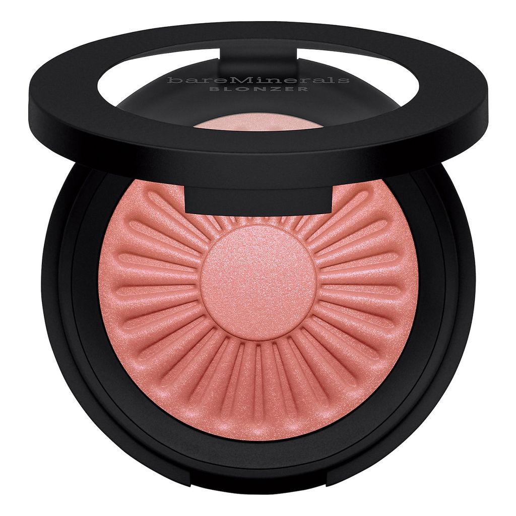 How to Apply Bronzer, According to 3 Pro Makeup Artists | Who What Wear