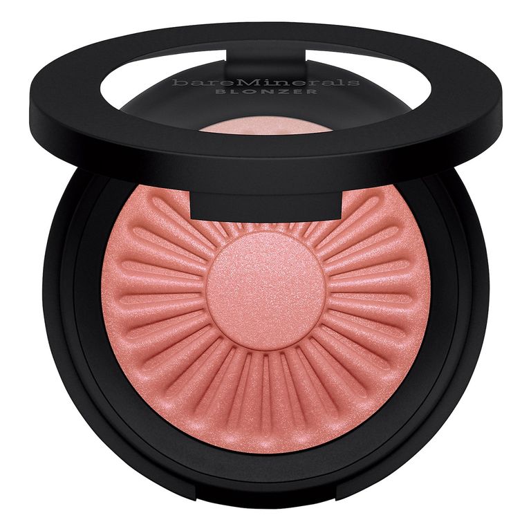 How to Apply Bronzer, According to 3 Pro Makeup Artists | Who What Wear