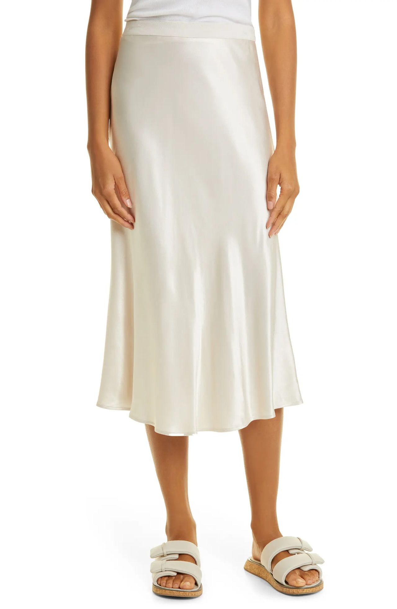 The Elegant Basics French Girls Wear to Look Chic | Who What Wear