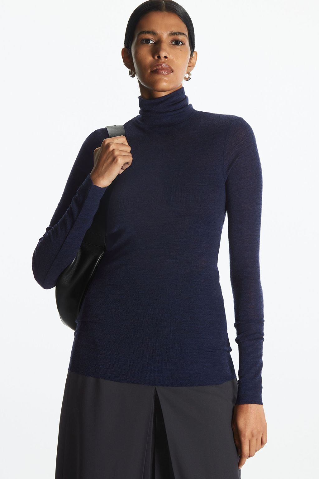 6 Celebrity Outfits to Get the Stealth-Wealth Look | Who What Wear