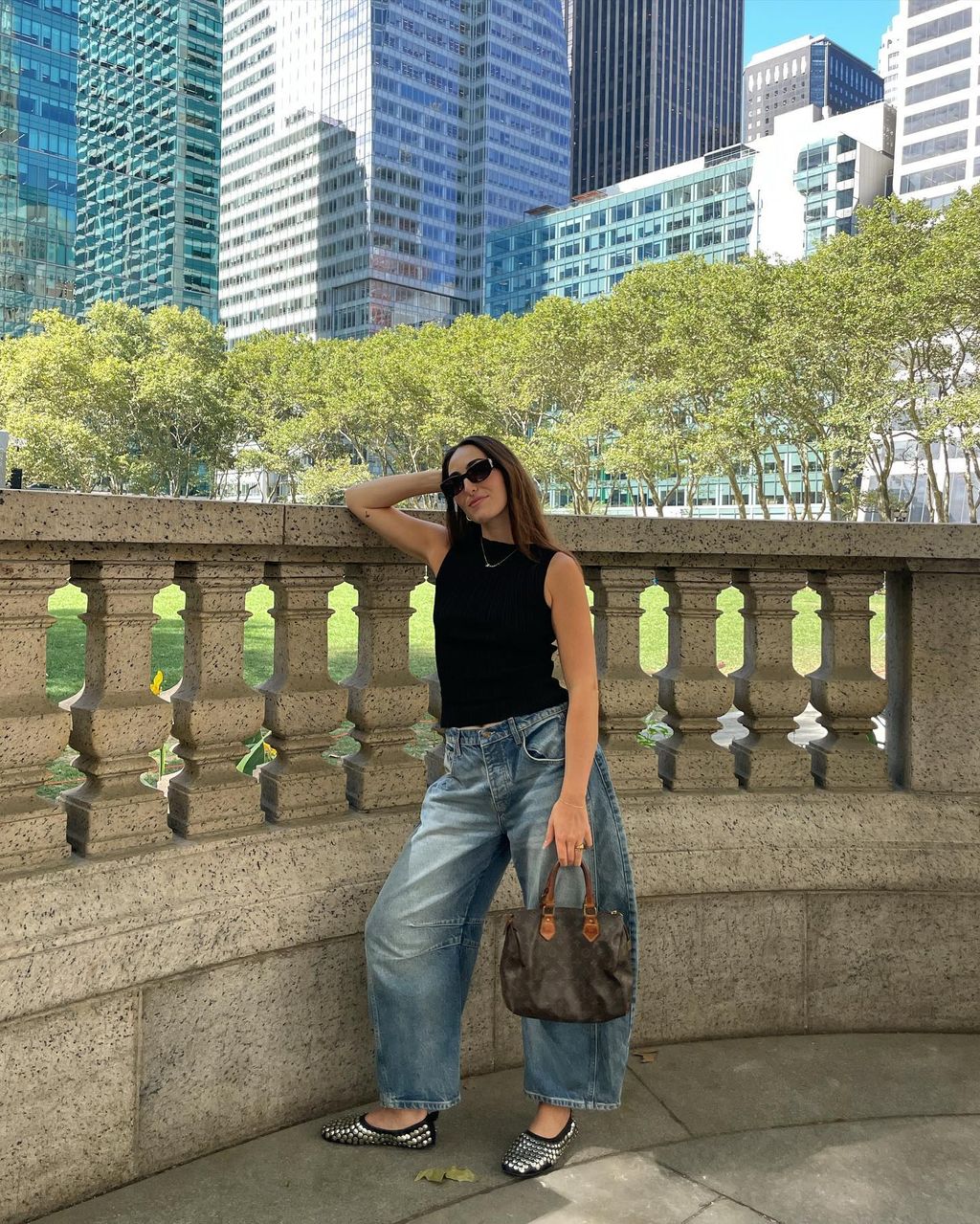 The 5 Best Barrel-Leg Jeans That Are Defining 2025 | Who What Wear