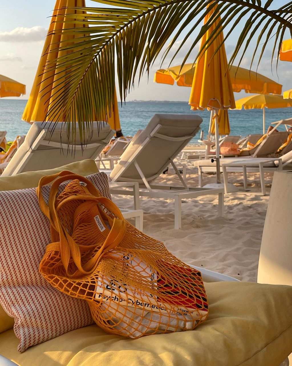 5 Hot Vacation Destinations and What to Wear While There | Who What Wear