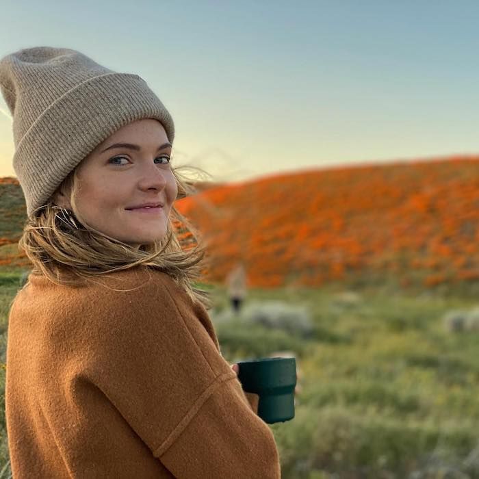 Meghann Fahy's Minimal Beauty Routine Is a Work of Art | Who What Wear