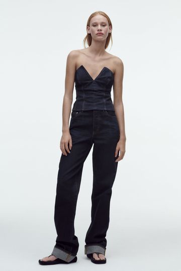 J.Lo's Latest Look Features Low-Rise Jeans and Sneakers | Who What Wear