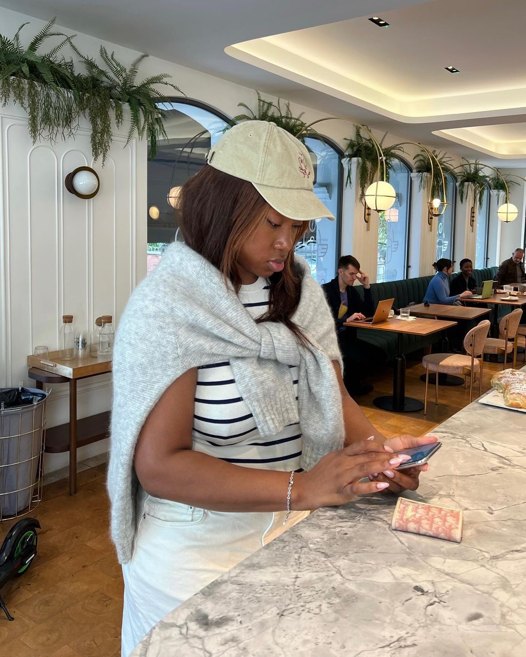 The Chic Anti-Trend Outfit That Earns Me Many Compliments | Who What Wear