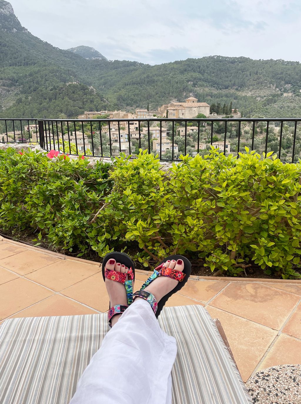 How to Style the Kurt Geiger x Matthew Williamson Collab | Who What Wear