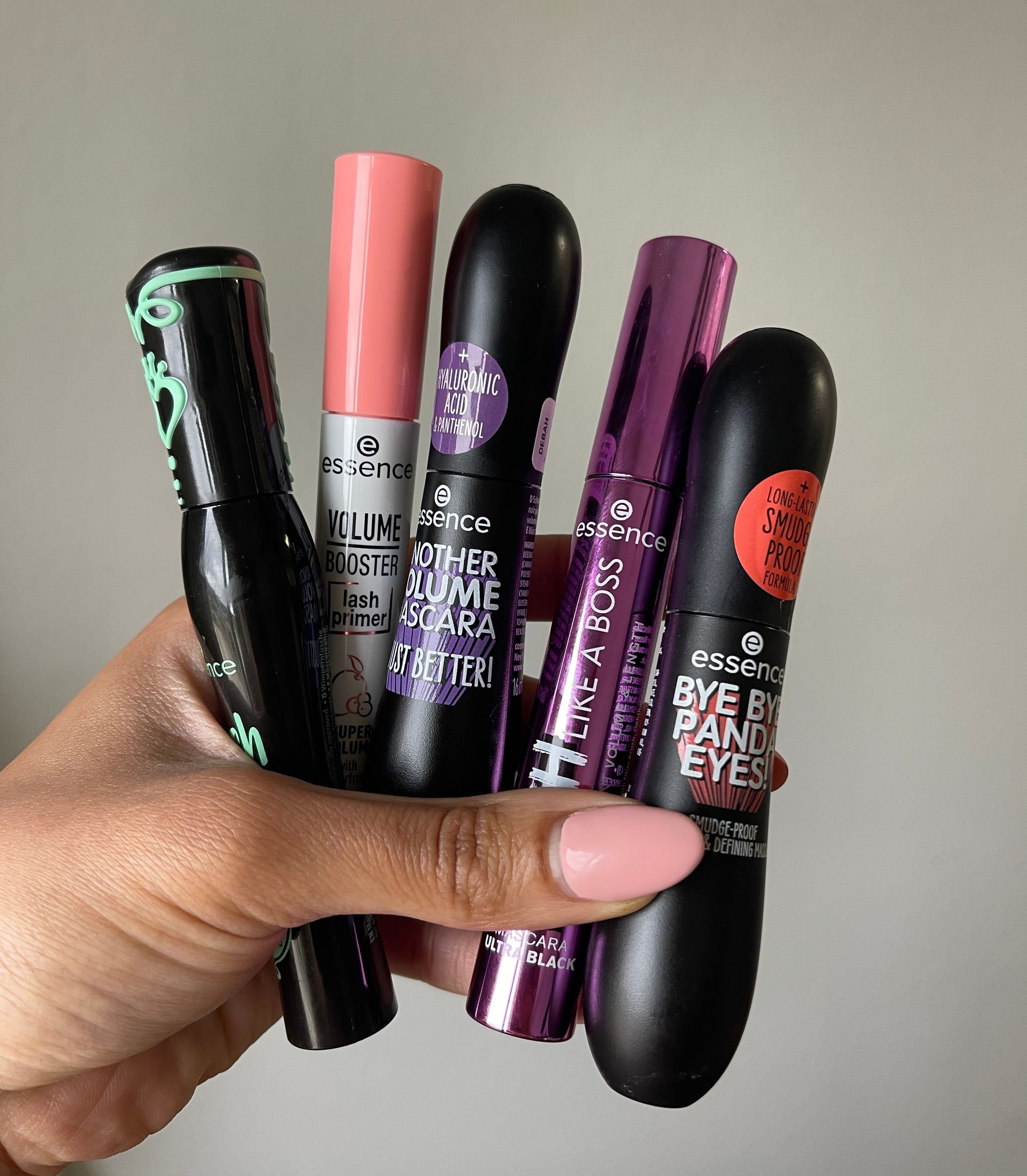 Reviewed: The 4 Best Mascaras From Essence Cosmetics | Who What Wear