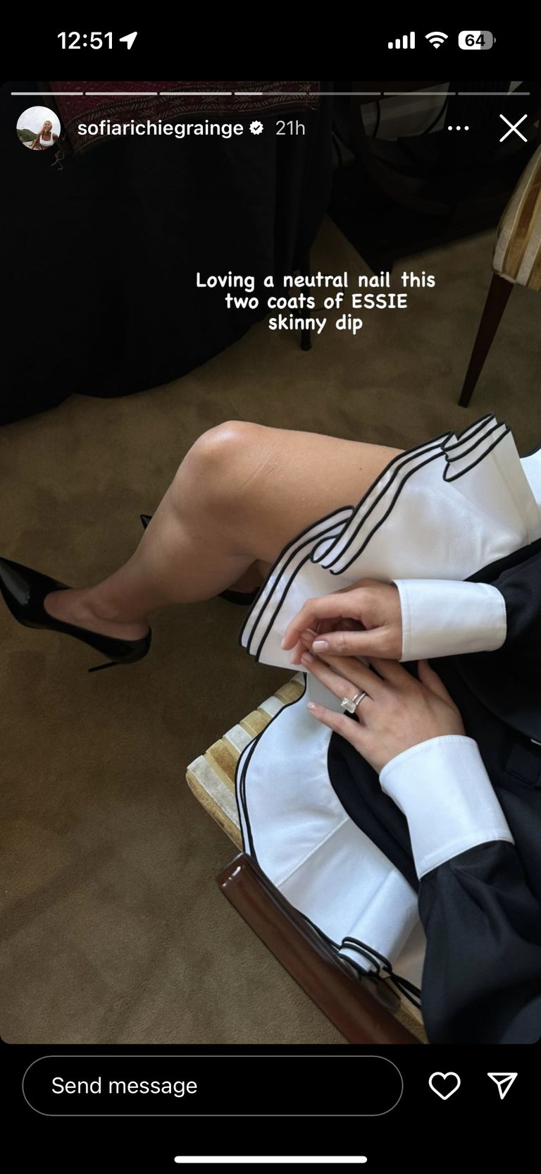 Sofia Richie’s Favorite Nail Polish Is Essie's Skinny Dip | Who What Wear