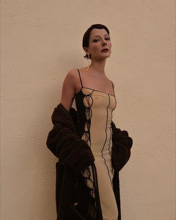 The Flipped Bob Hair Trend: Everything You Need To Know About This ...