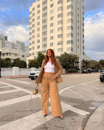 The Baby Tee Trend Is Currently Taking Over TikTok | Who What Wear