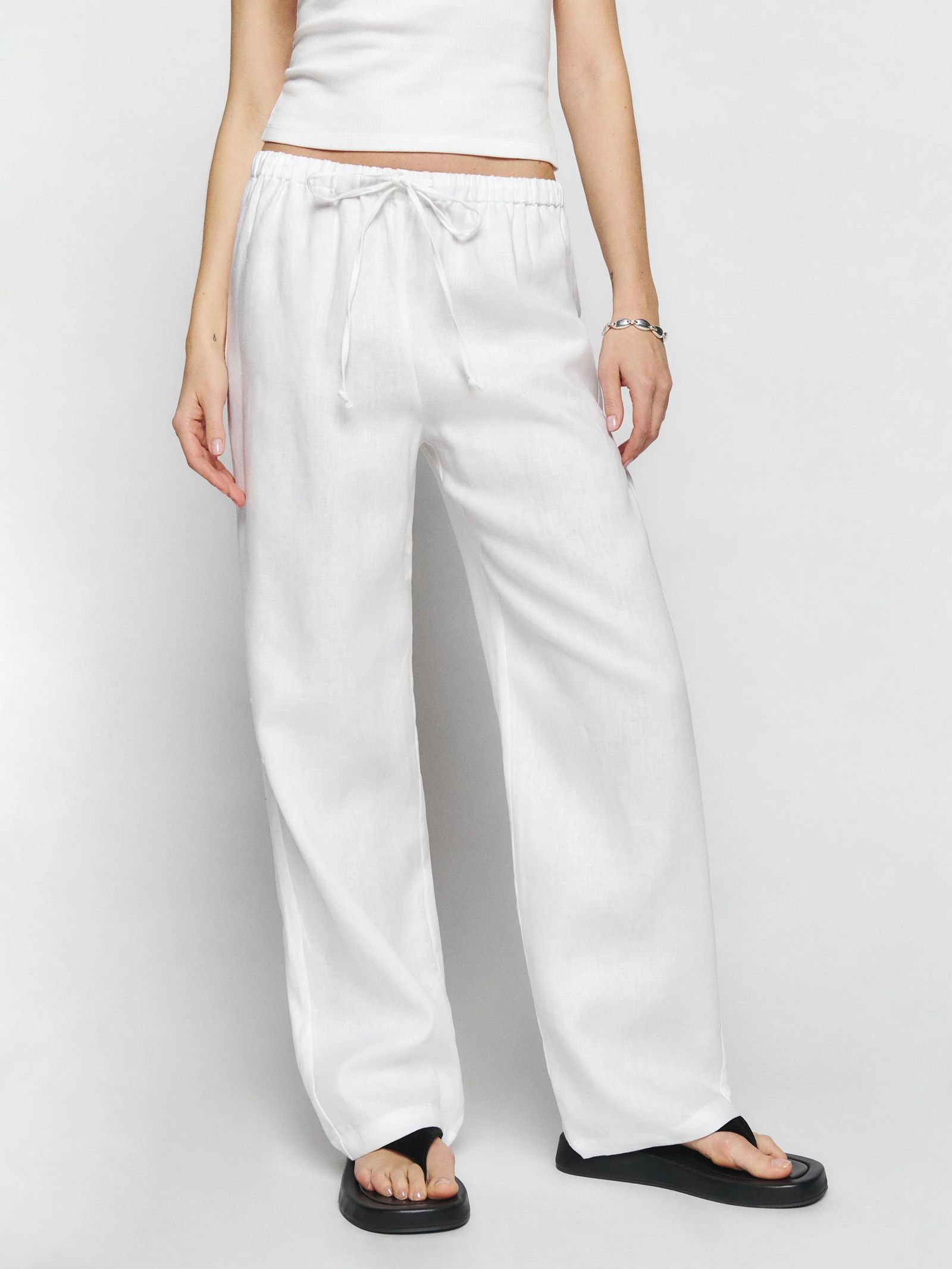 How to Wear Linen Trousers: 5 Chic Outfit Ideas | Who What Wear