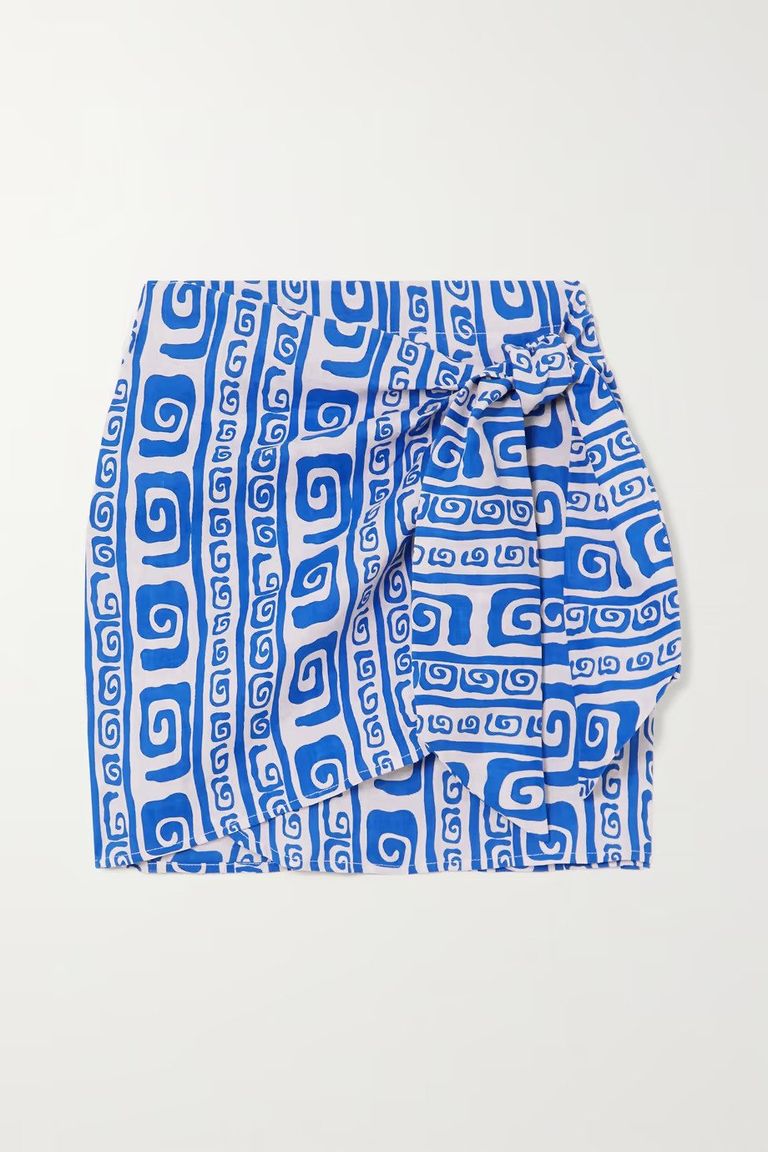 How to Wear a Sarong On Holiday: 5 Easy Outfits | Who What Wear UK