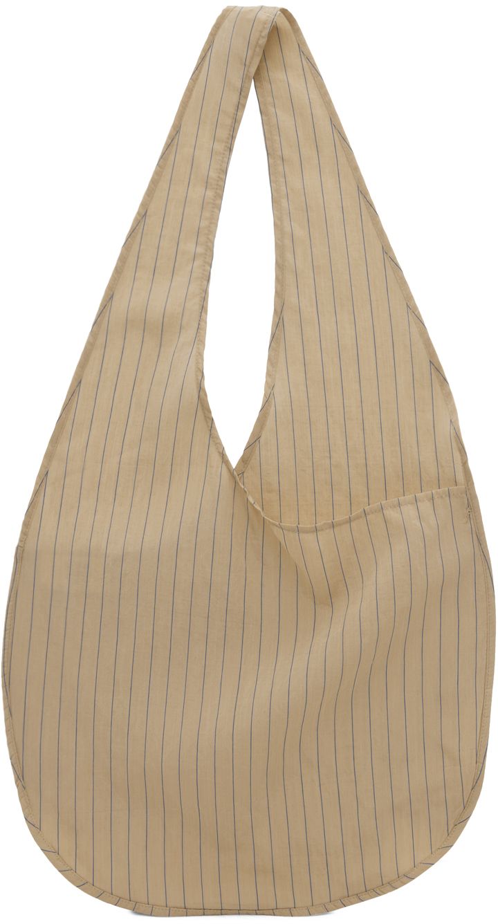 These 28 Cool Oversize Bags Can Fit Everything | Who What Wear