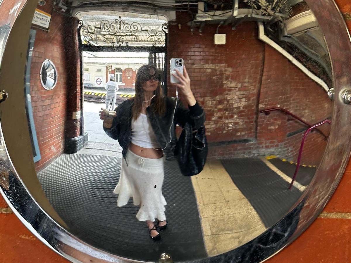 7 Outfit Ideas Inspired by Parisian Commuters | Who What Wear