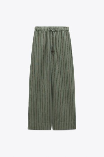 10 Cold Summer Outfit Ideas for When The Weather is Chilly | Who What Wear