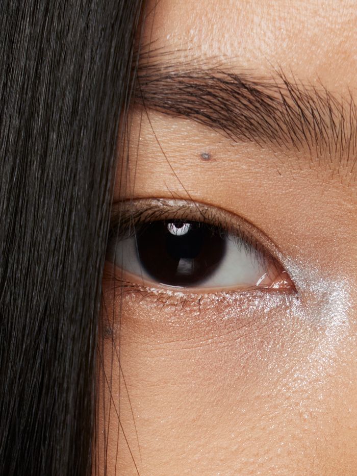 The 8 Best Treatments for Hooded Eyes, According to Experts | Who What Wear
