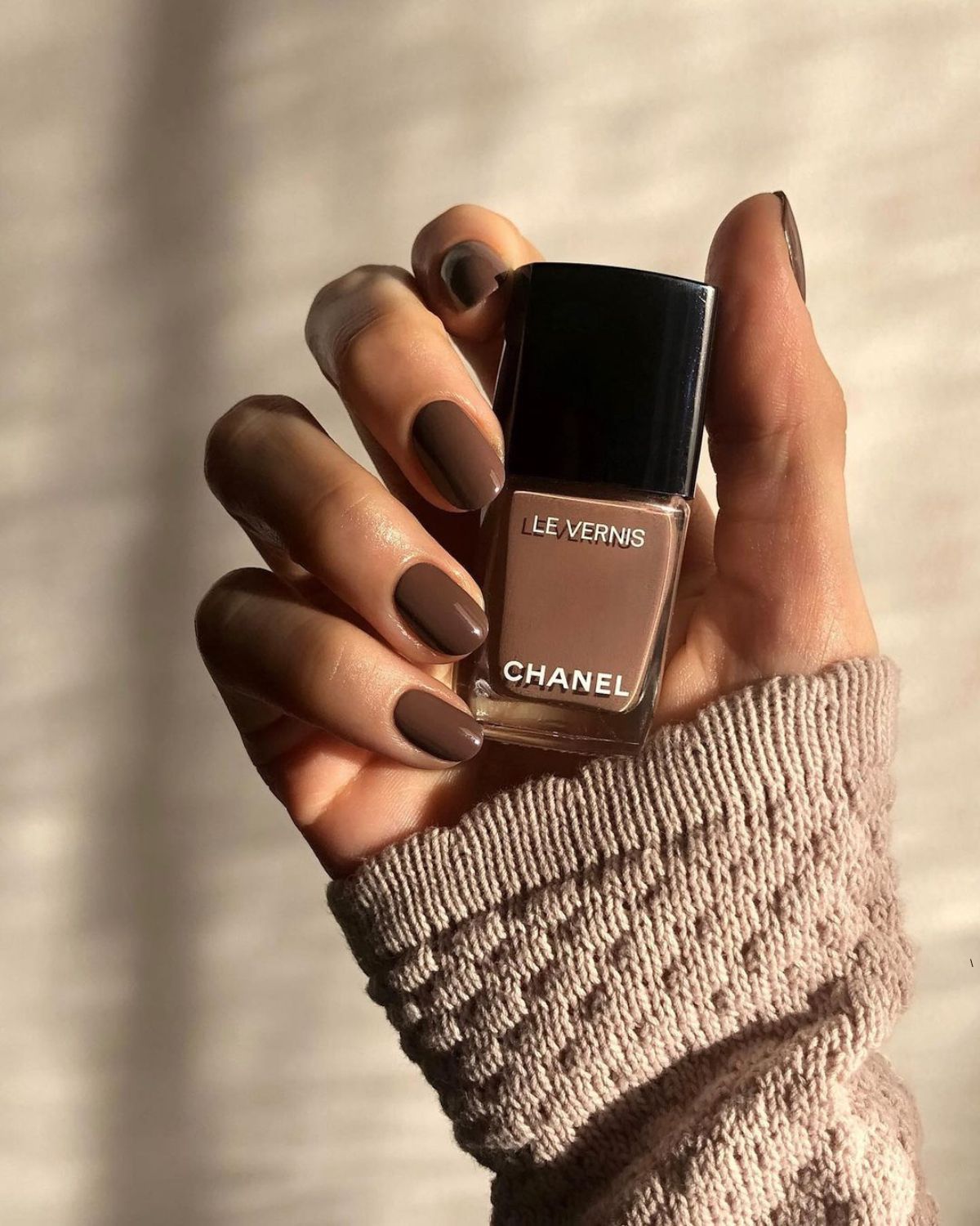 This Brown Nail Polish Trend Will Be Everywhere This Autumn | Who What Wear