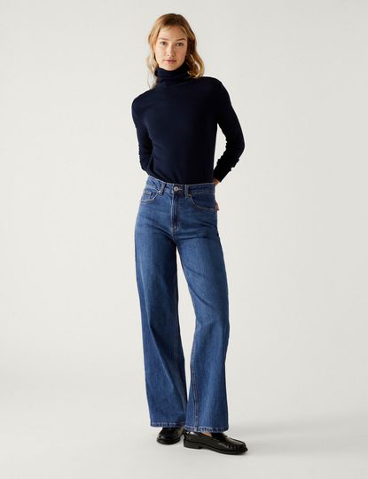 6 French-Girl Jeans-and-Flat-Shoe Outfits to Try This Spring | Who What ...