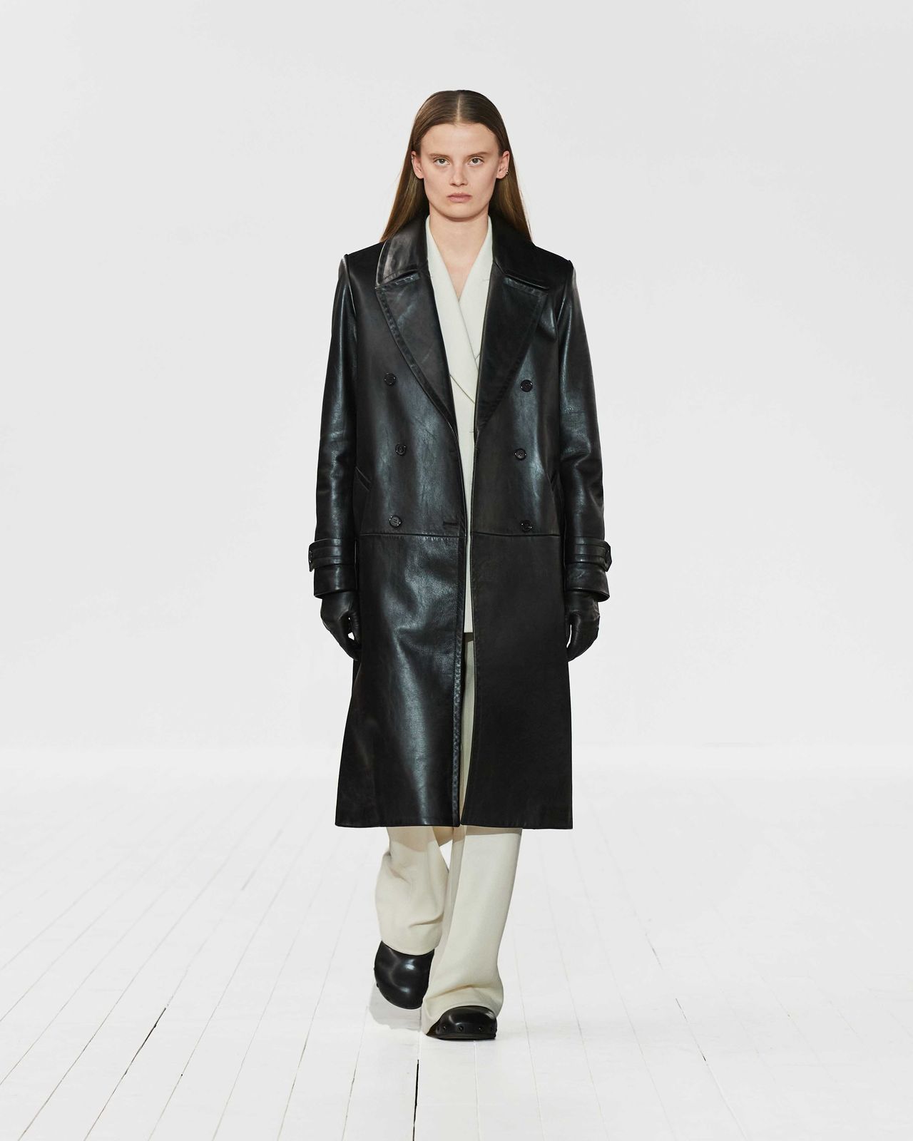 These 10 Runway-Approved Fall Basics Are All You Need | Who What Wear