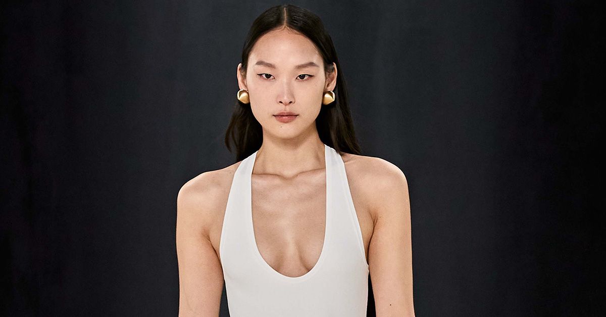 These 10 Runway-Approved Fall Basics Are All You Need | Who What Wear