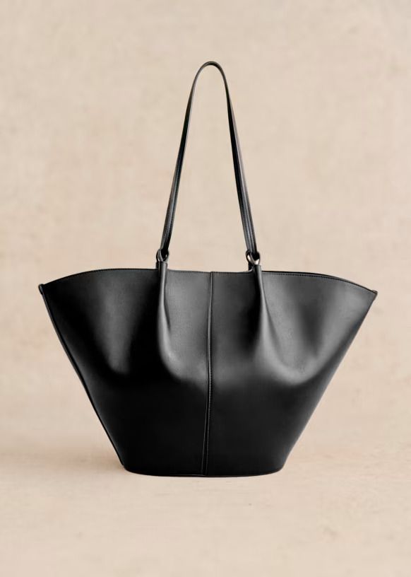The Chicest Large Black Handbags to Buy Now | Who What Wear