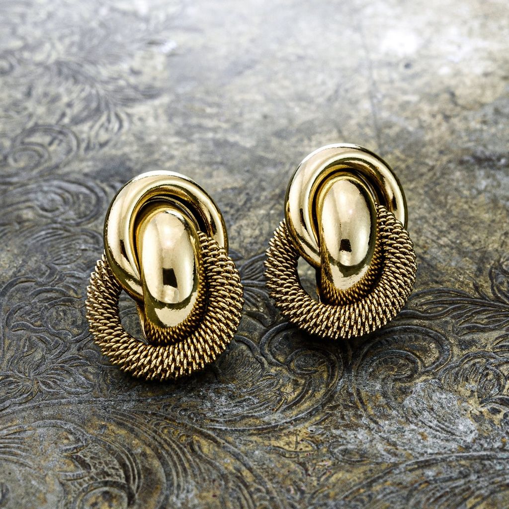 24 Chunky Earrings That Will Make Your Outfit Look Luxe | Who What Wear