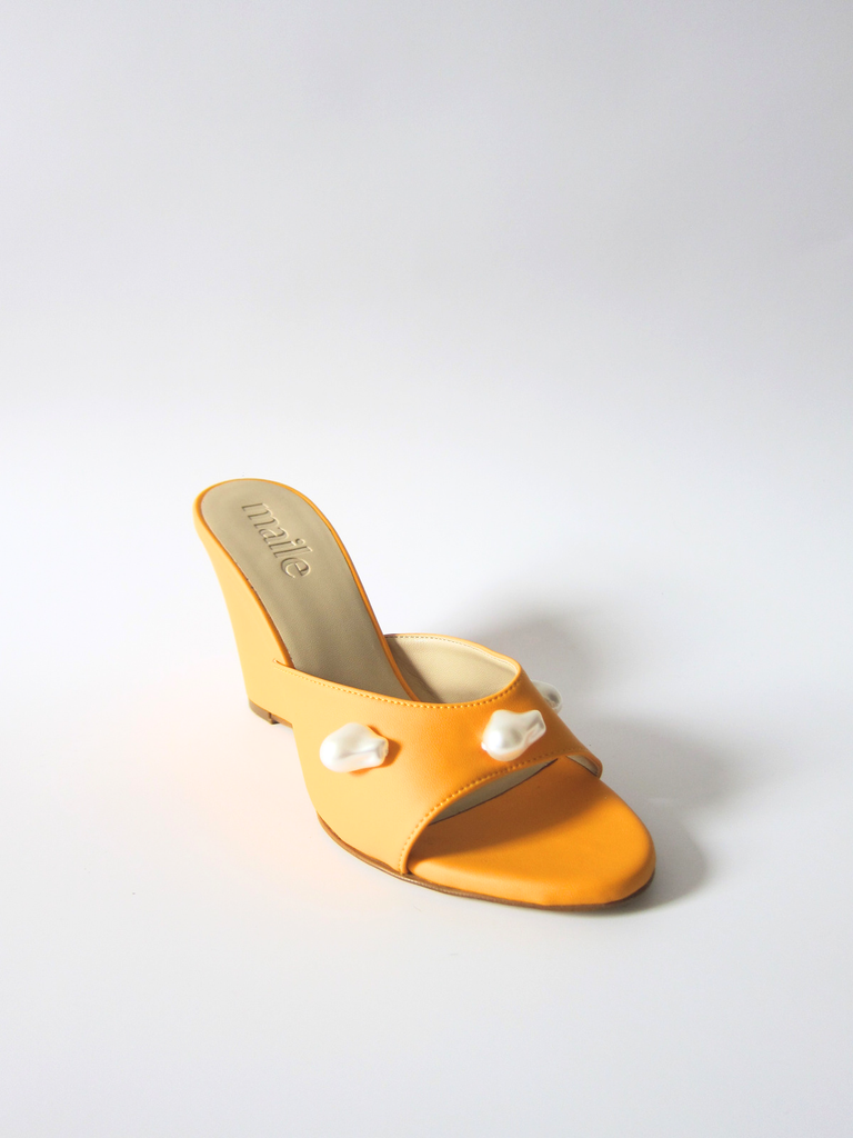 The 30 Best Shoes for Large Feet That Are So Chic | Who What Wear