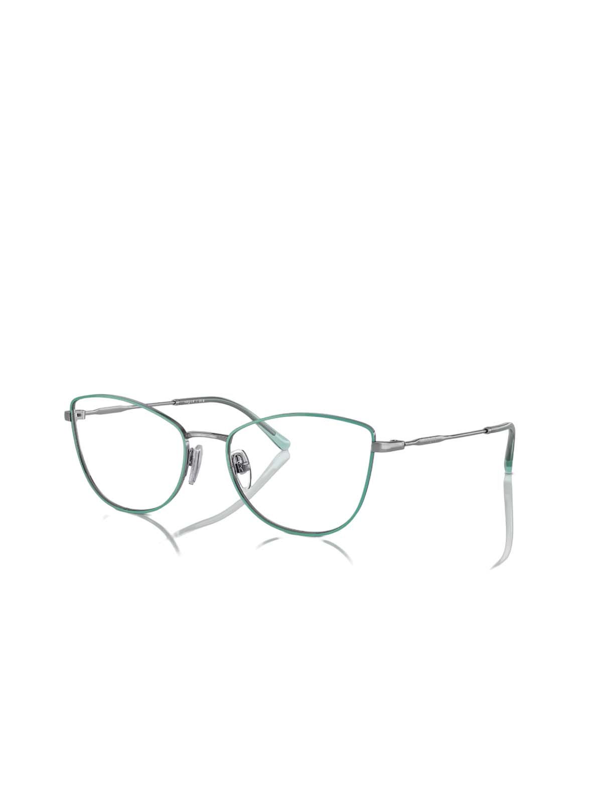 The Accessories Taking Over New York Fashion Week | Who What Wear