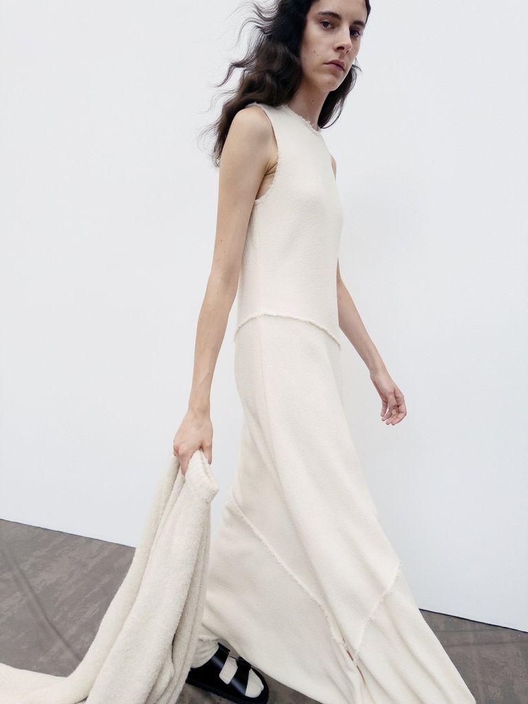 These 6 London Trainer Outfits Always Look Chic | Who What Wear