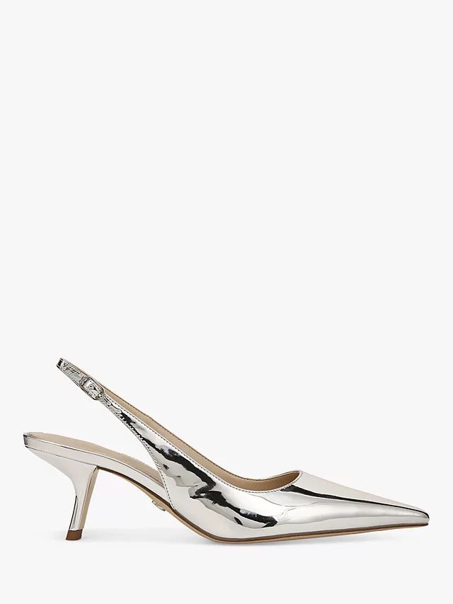 Katie Holmes Wore Metallic Silver Shoes In New York | Who What Wear