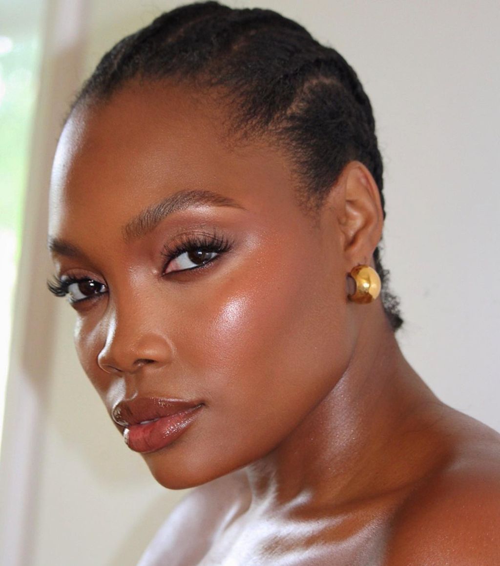 A Makeup Artist's Tips for the Honey Lips TikTok Trend | Who What Wear