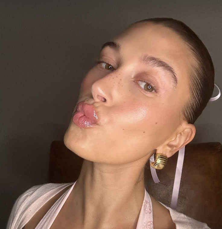 Hailey Bieber’s Balletcore Beauty Look Is Easy to Re-Create | Who What Wear