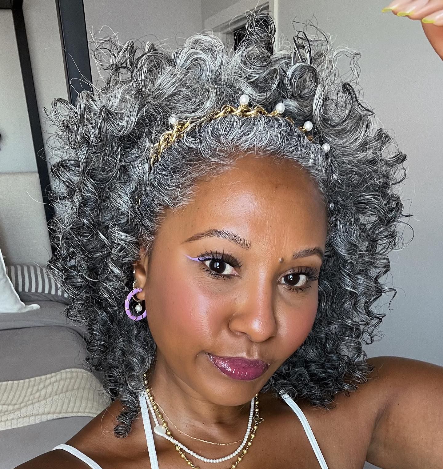 Reviewed: Arey's Suite of Gray Hair–Reversing Products | Who What Wear