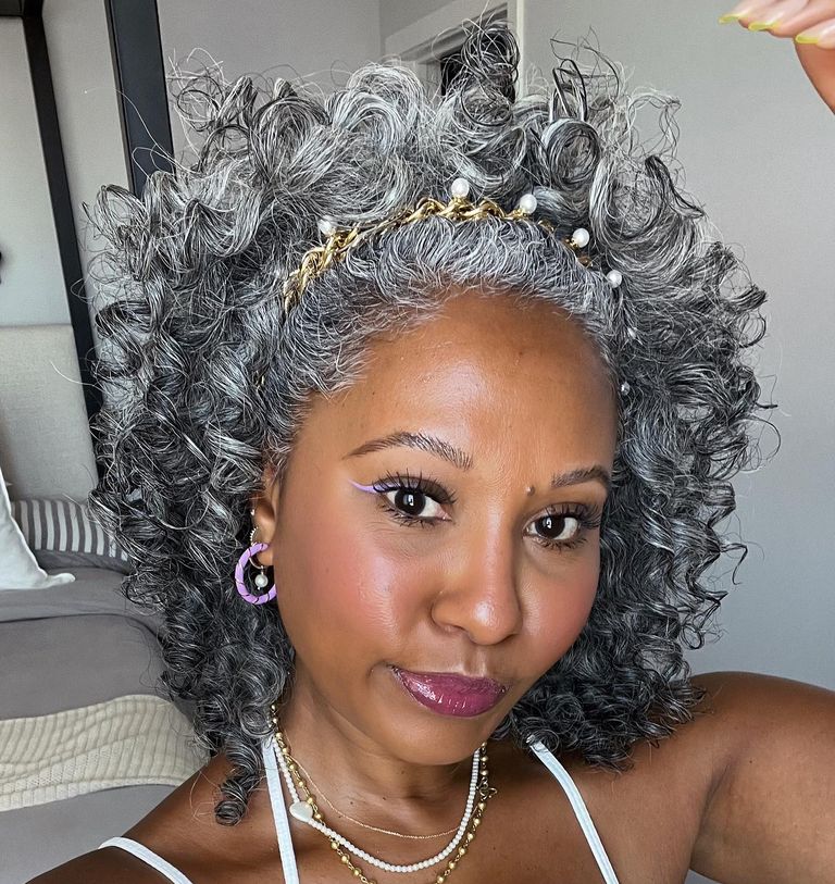 Reviewed: Arey's Suite of Gray Hair–Reversing Products | Who What Wear